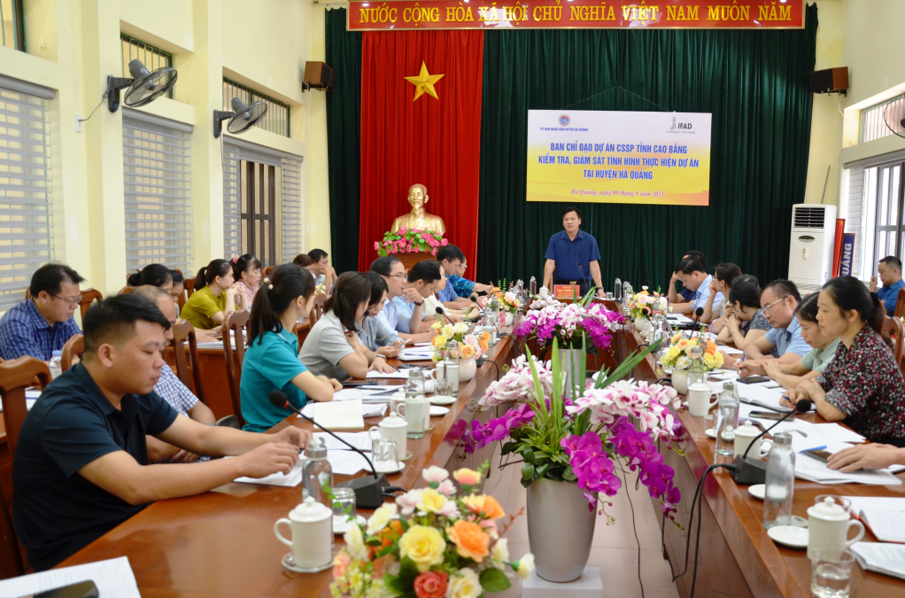 Phó Chủ tịch UBND tỉnh Trịnh Trường Huy kiểm tra tình hình thực hiện Dự án CSSP tại huyện Hà ...