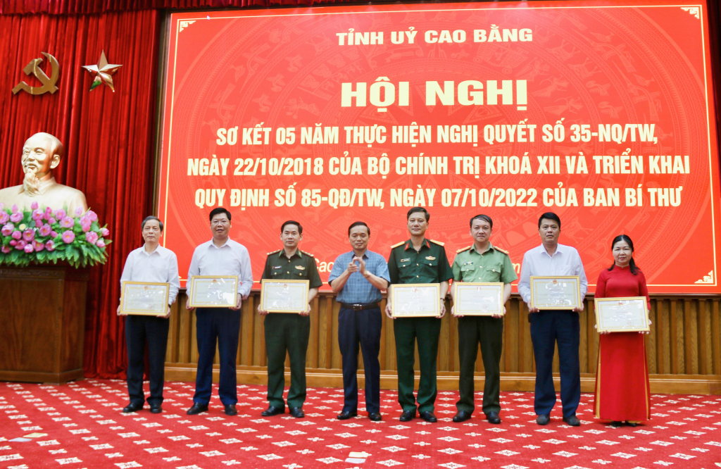 Tỉnh ủy sơ kết 5 năm thực hiện Nghị quyết số 35 của Bộ Chính trị, triển khai Quy định số 85 của ...