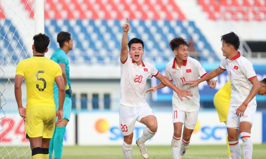 Thắng Malaysia 4-1, U23 Việt Nam vào chung kết - Báo Cao Bằng điện tử