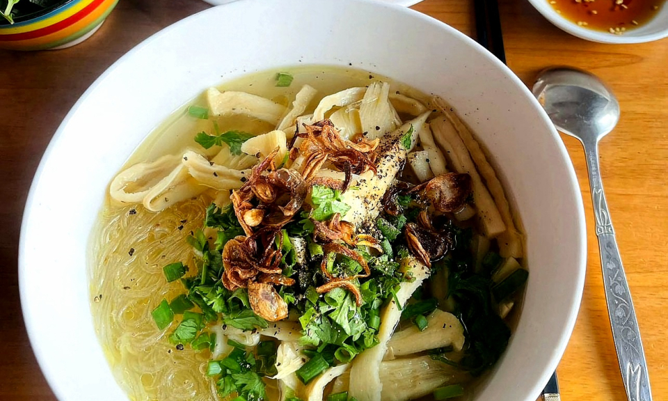 Canh miến - món ăn không thể thiếu trong mâm cỗ truyền thống - Báo Cao ...