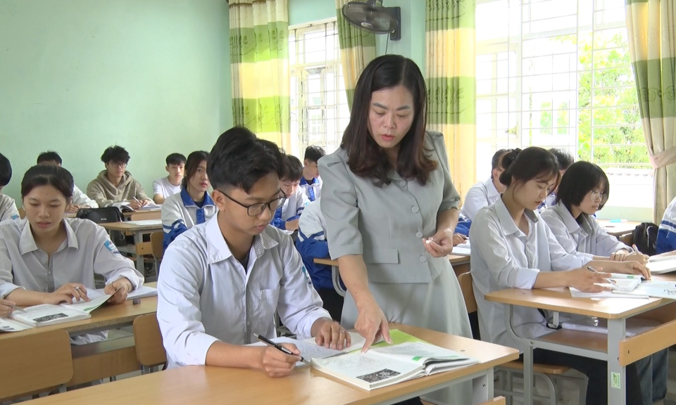 Thủ tướng chỉ thị chuẩn bị chu đáo, kỹ lưỡng Kỳ thi tốt nghiệp THPT, tuyển sinh đại học 2024 ...