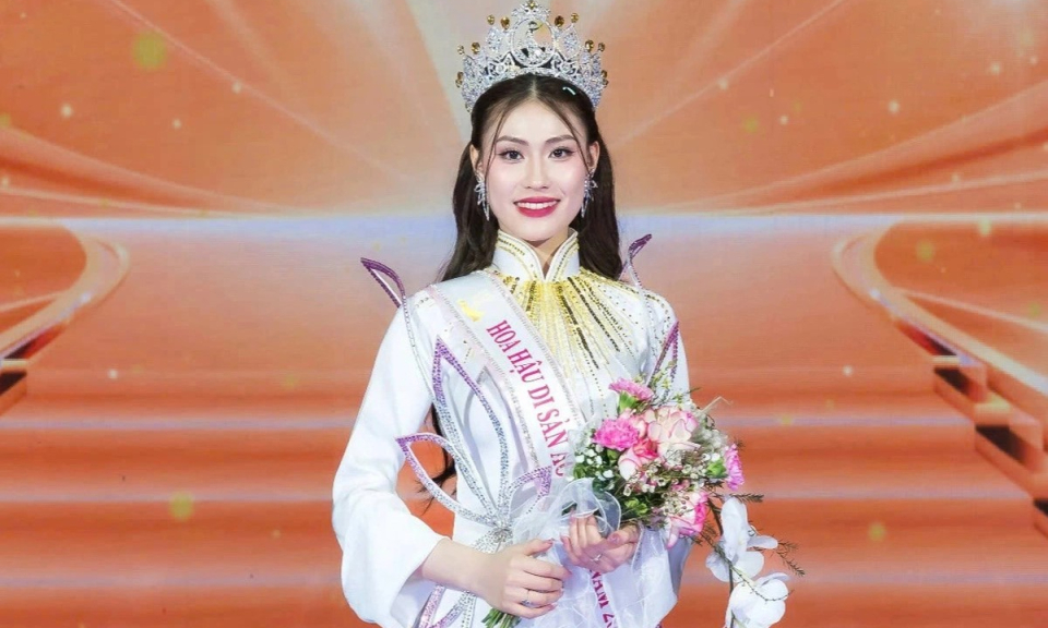 Người đẹp Cao Bằng Hoàng Châu Anh - Hoa hậu Di sản áo dài Việt Nam - Báo Cao Bằng điện tử